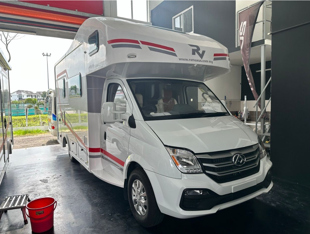 RV Maxus Motorhome 6 Berth room at RVLIFEMALAYSIA on BOOKTAPAK